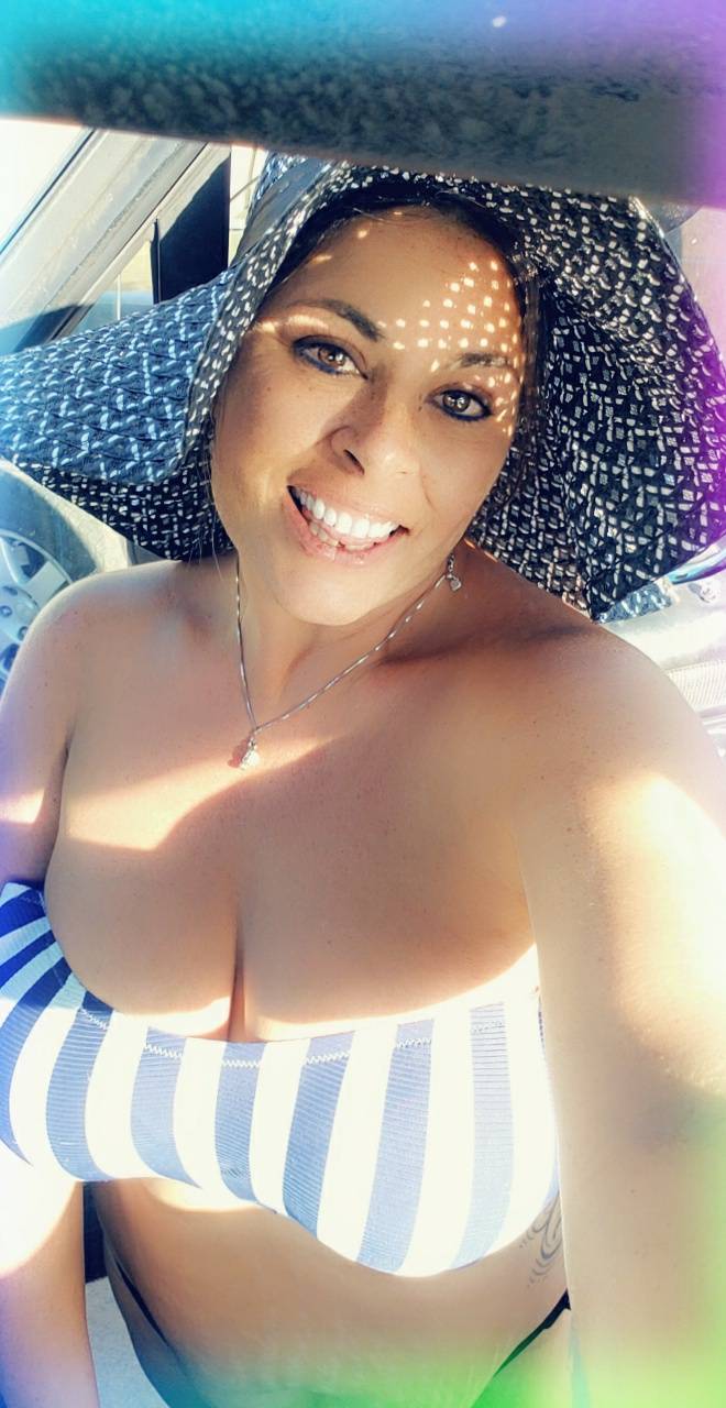 SFW 43F 💙 | Scrolller