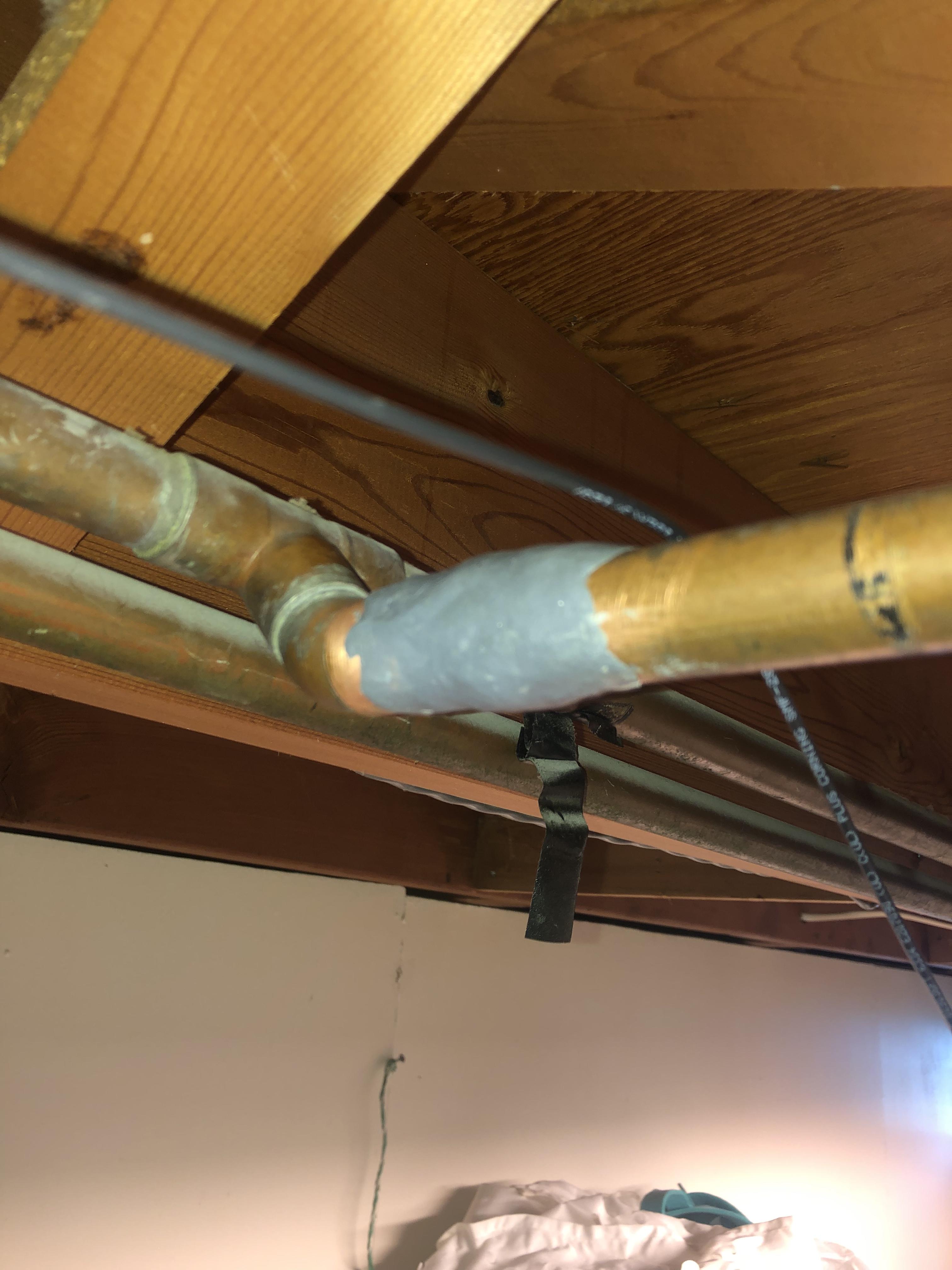 Sharkbite recommendation? Pinhole leak on pipe right before 45° elbow | Scrolller