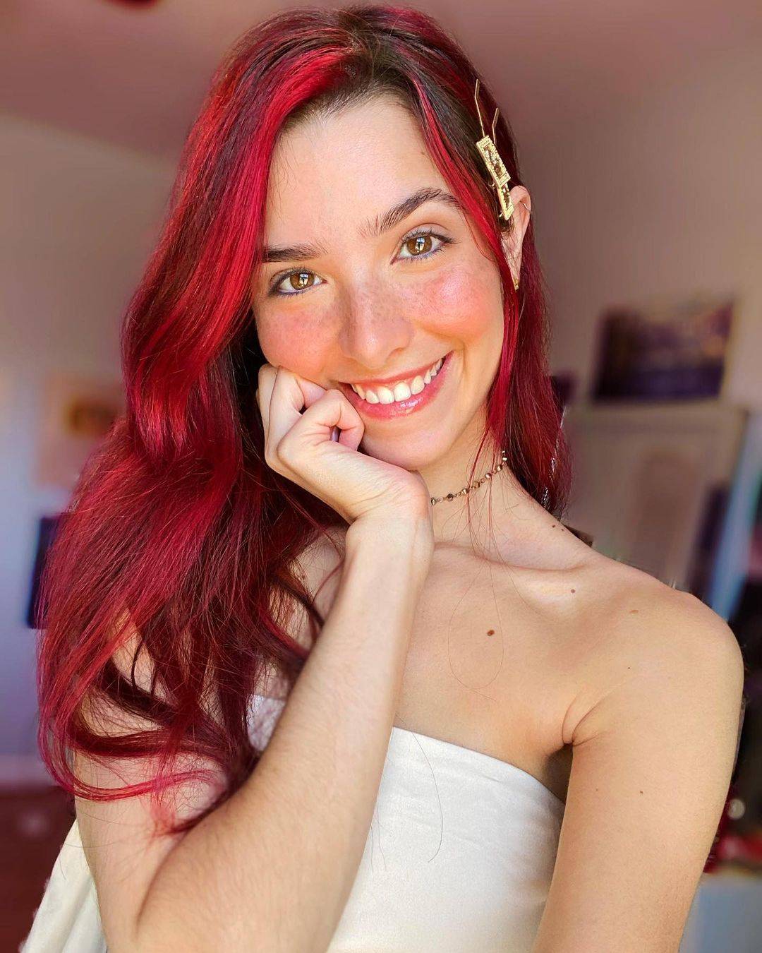 Sharon (@asmrglow) | Scrolller