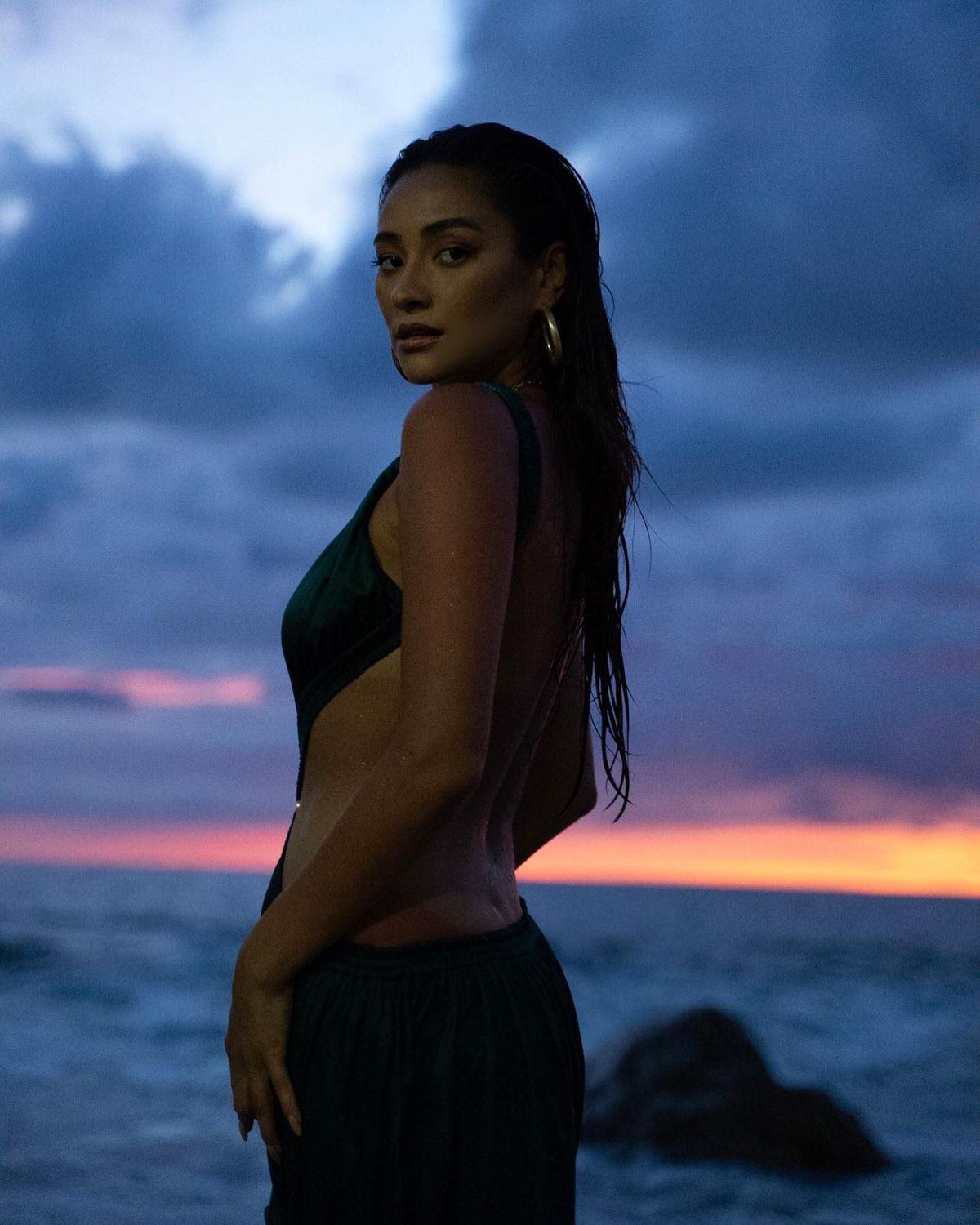 Shay Mitchell | Scrolller