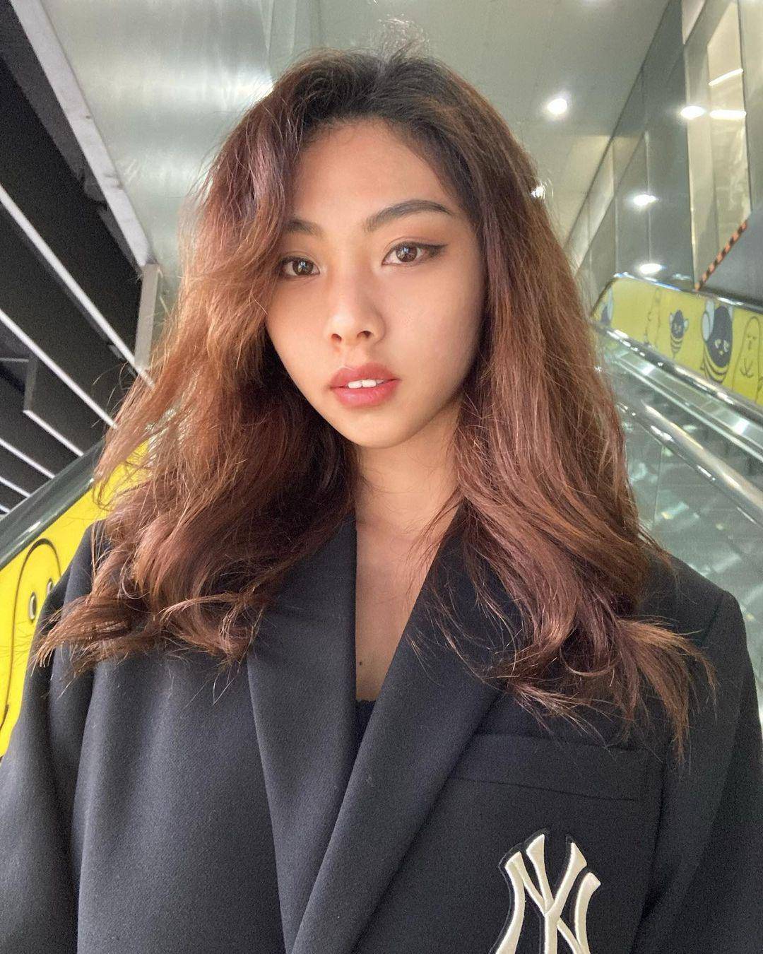 She does love Yankee clothes | Scrolller