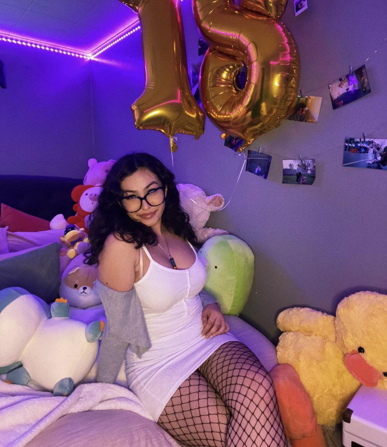 She just turned 18, what are you doing? | Scrolller