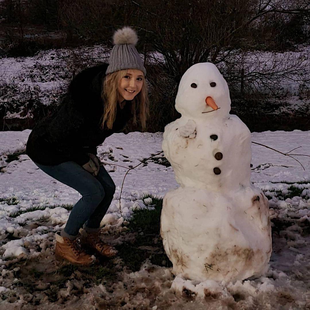 She knows how to make me concentrate in class | Scrolller