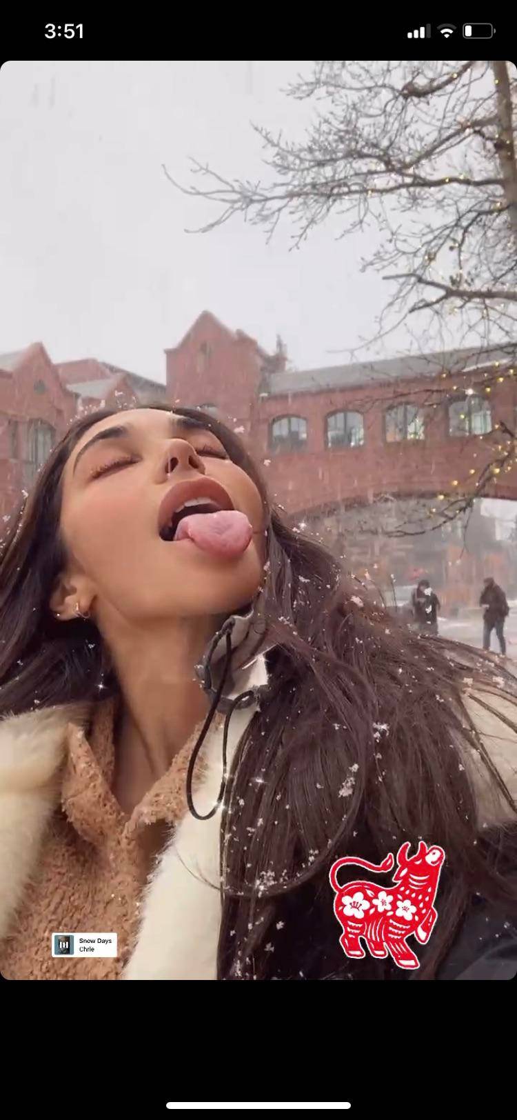 She knows what she’s doing | Scrolller