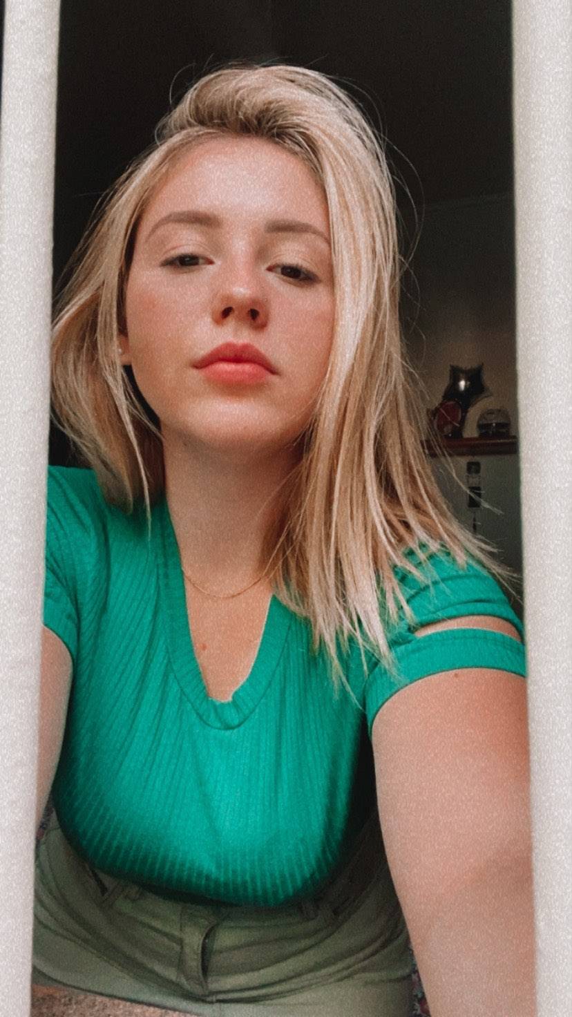 She knows what she's doing. (IKTR) | Scrolller