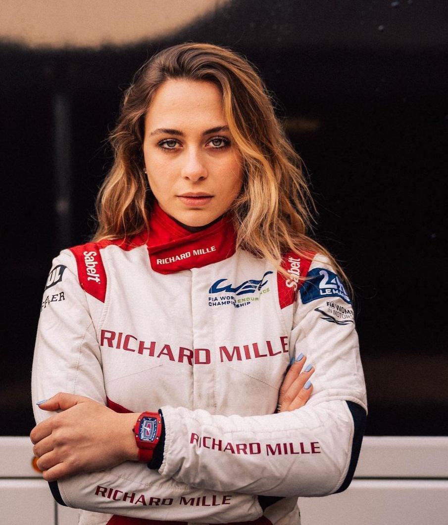 She looks so fine in her racing suit | Scrolller