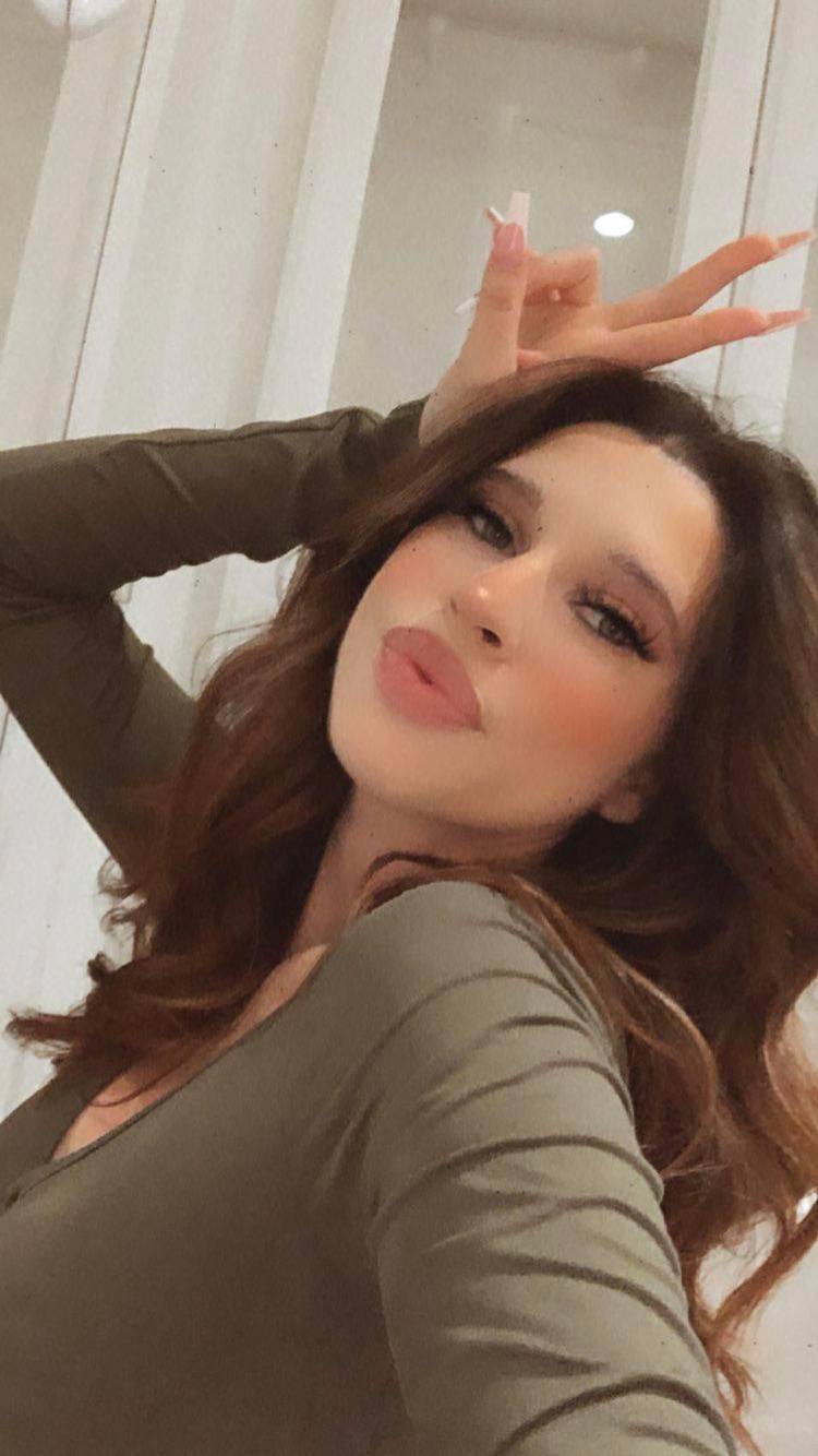 She probably can suck dick good | Scrolller