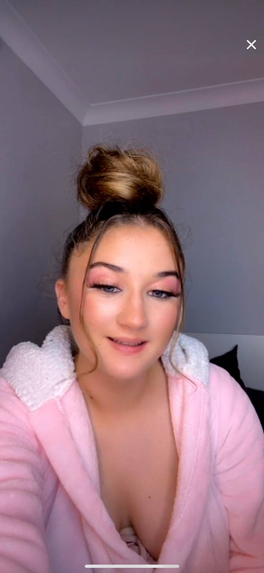 She’s live now nice down blouse no bra | Scrolller