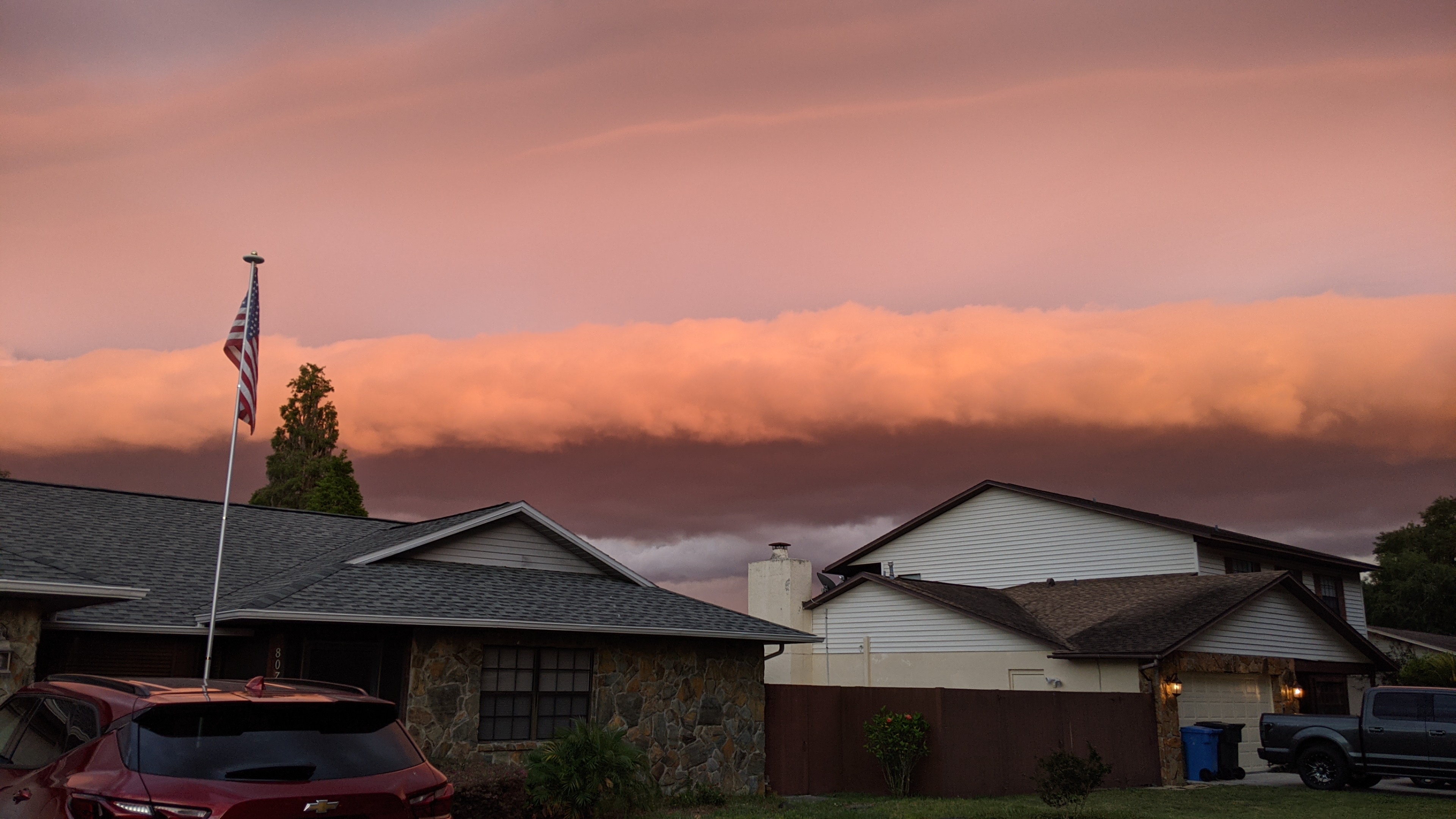 Shelf cloud East of Brandon yesterday | Scrolller