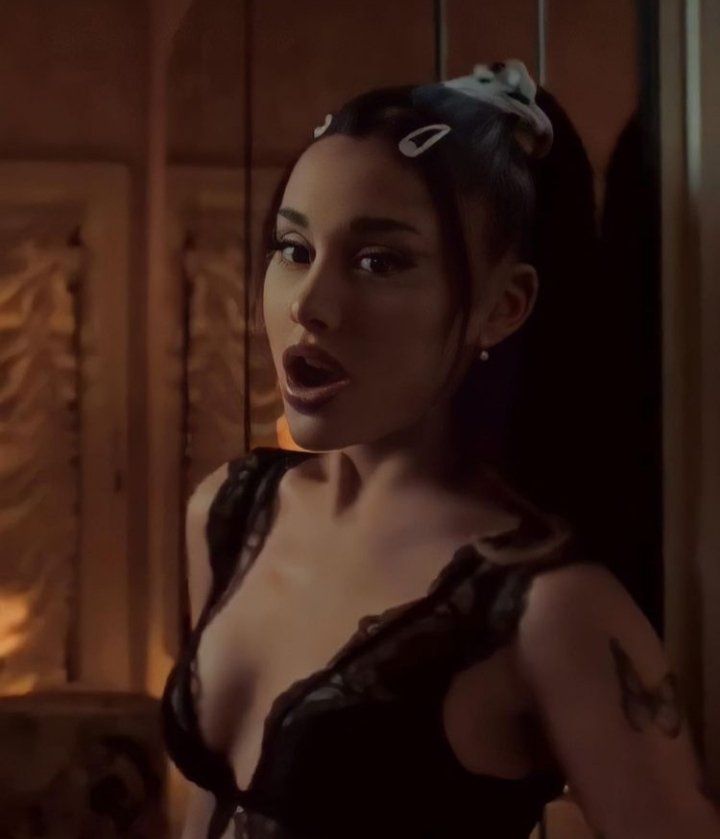 She's begging for cum in her. Tit fuk her then cum deep in her mouth 💦 | Scrolller