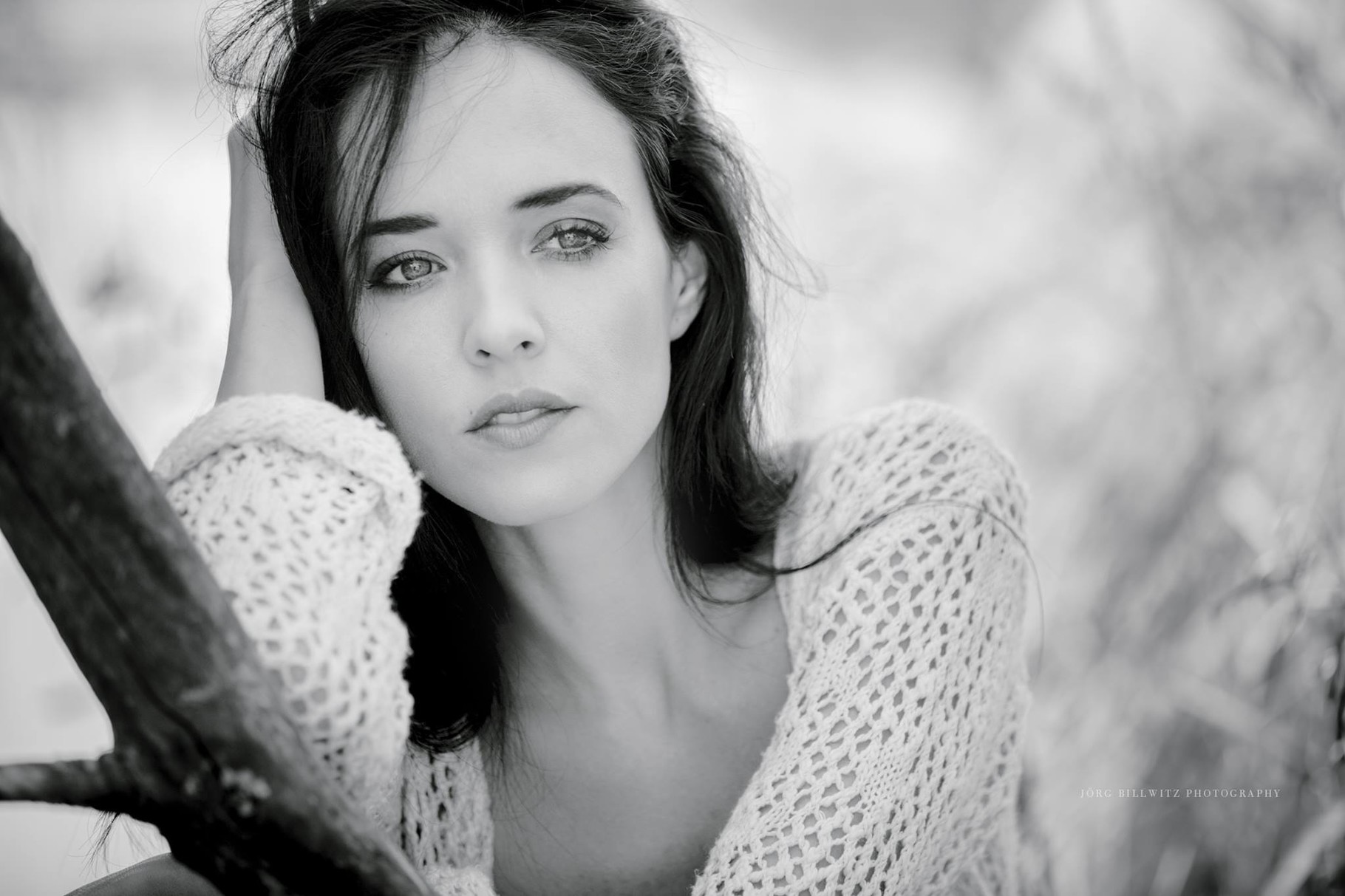 She's Captivating | Scrolller