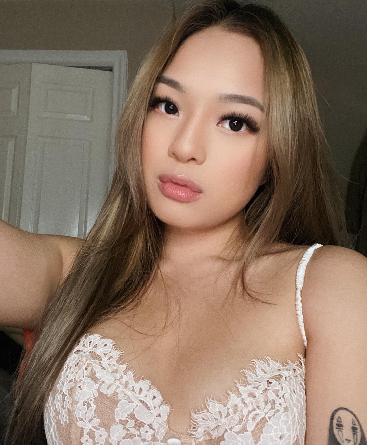 She's getting my full attention | Scrolller