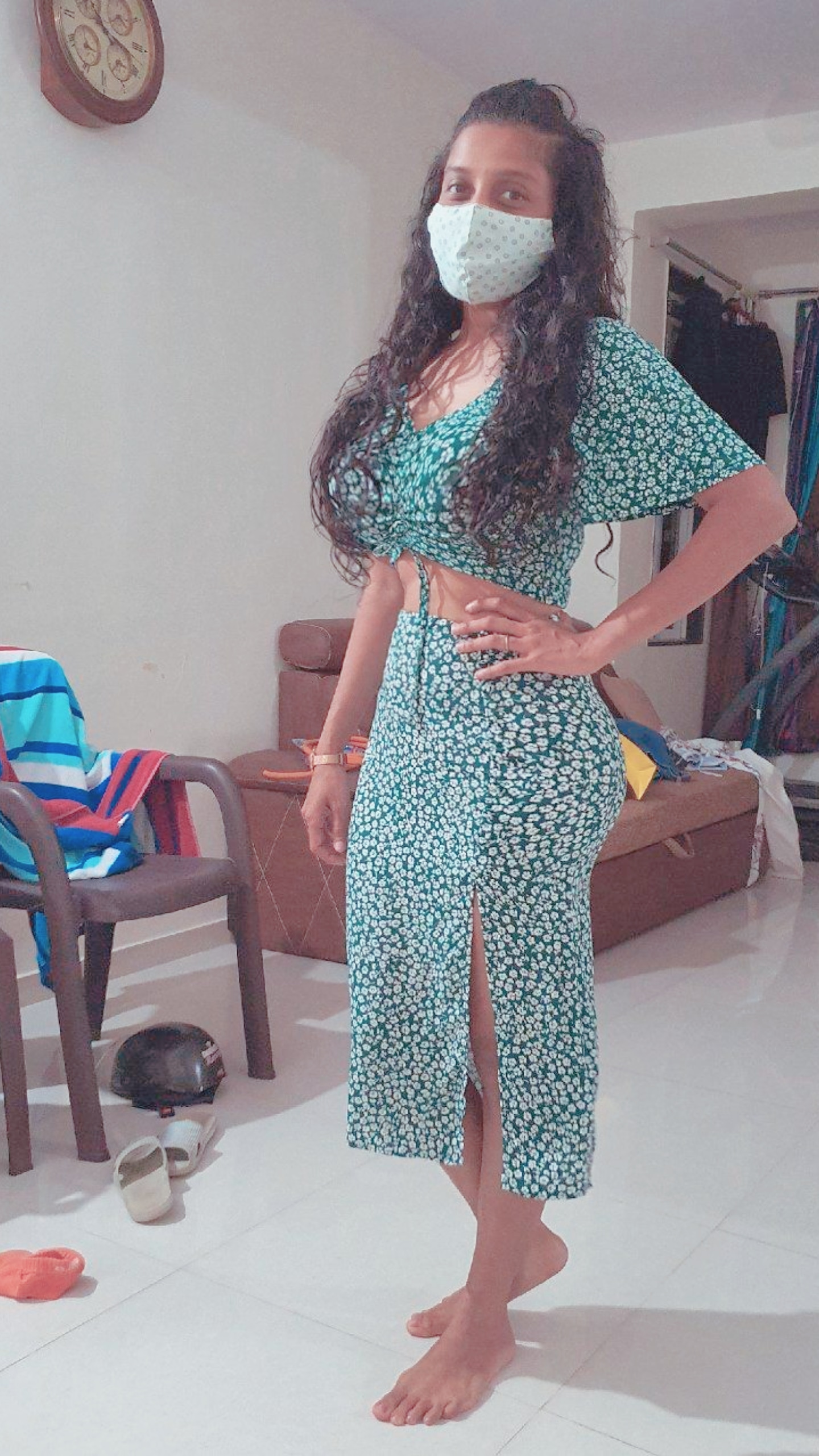 She's going out for girls night but I doubt :( | Scrolller