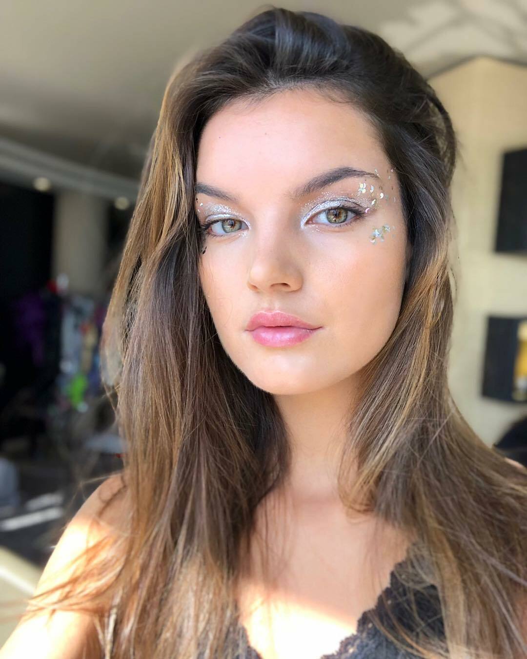 She's Ravishing | Scrolller