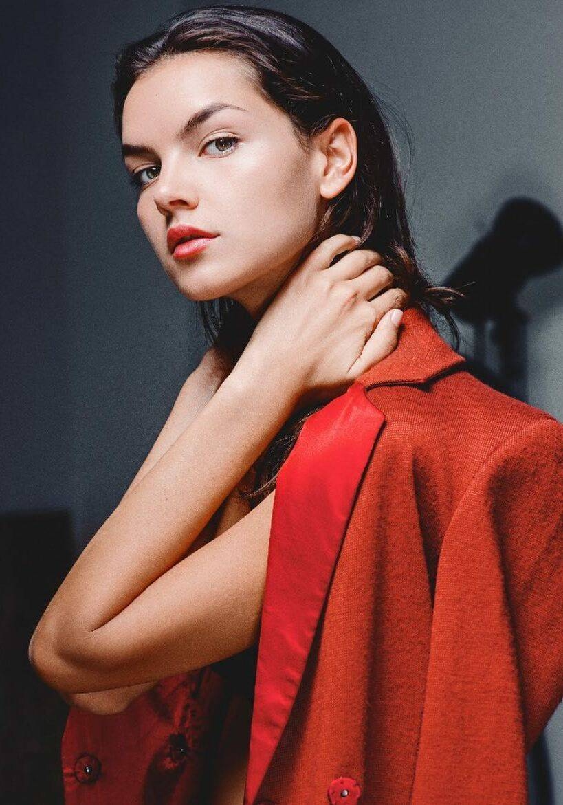 She's Simply Perfect | Scrolller