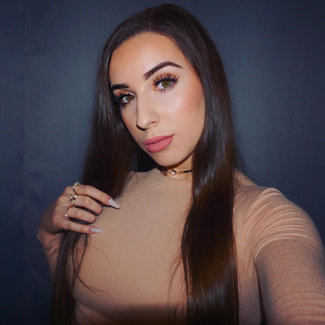 She's so fine | Scrolller