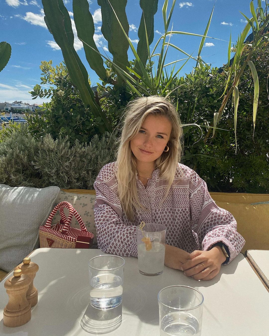 She's stunning | Scrolller