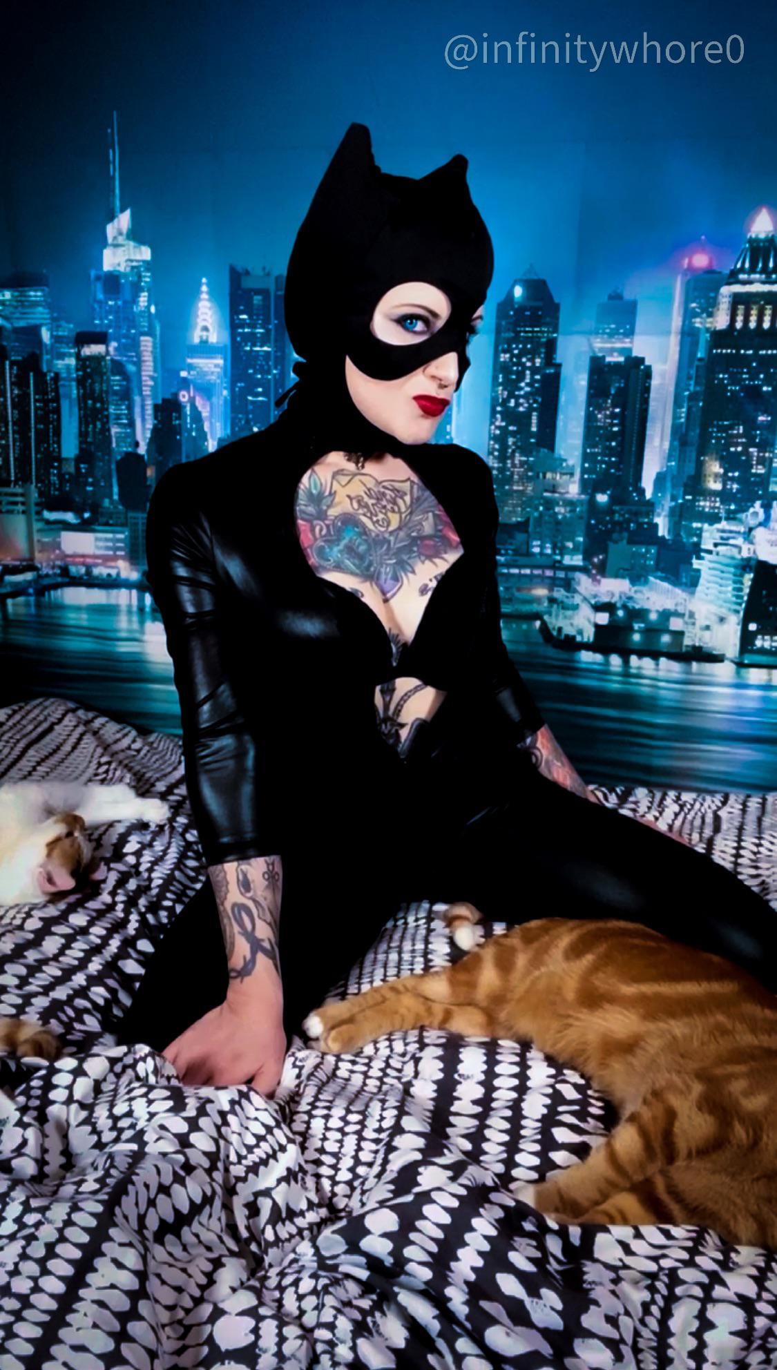Shiny Catwoman by InfinityWhore | Scrolller