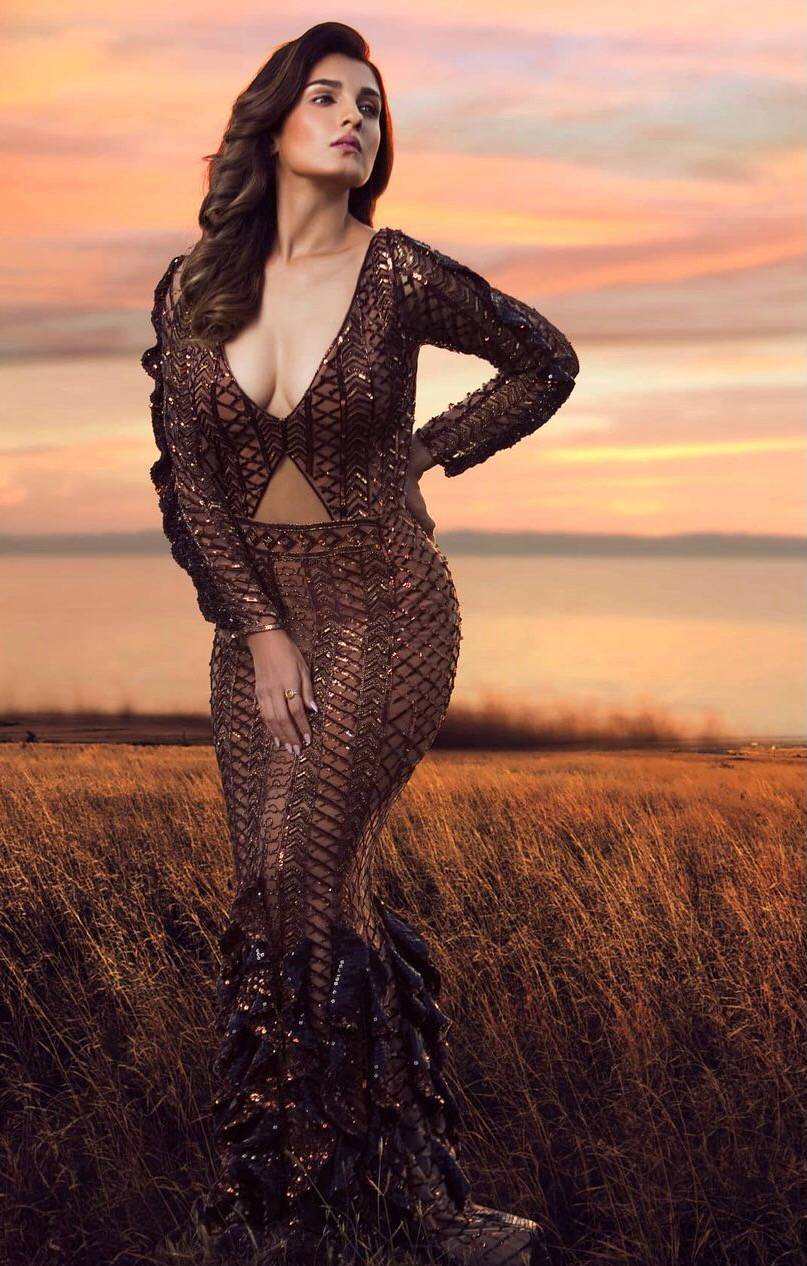 Shiny Doshi | Scrolller