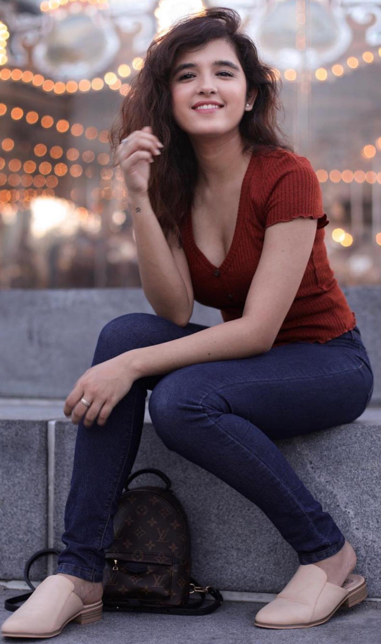 Shirley Setia | Scrolller