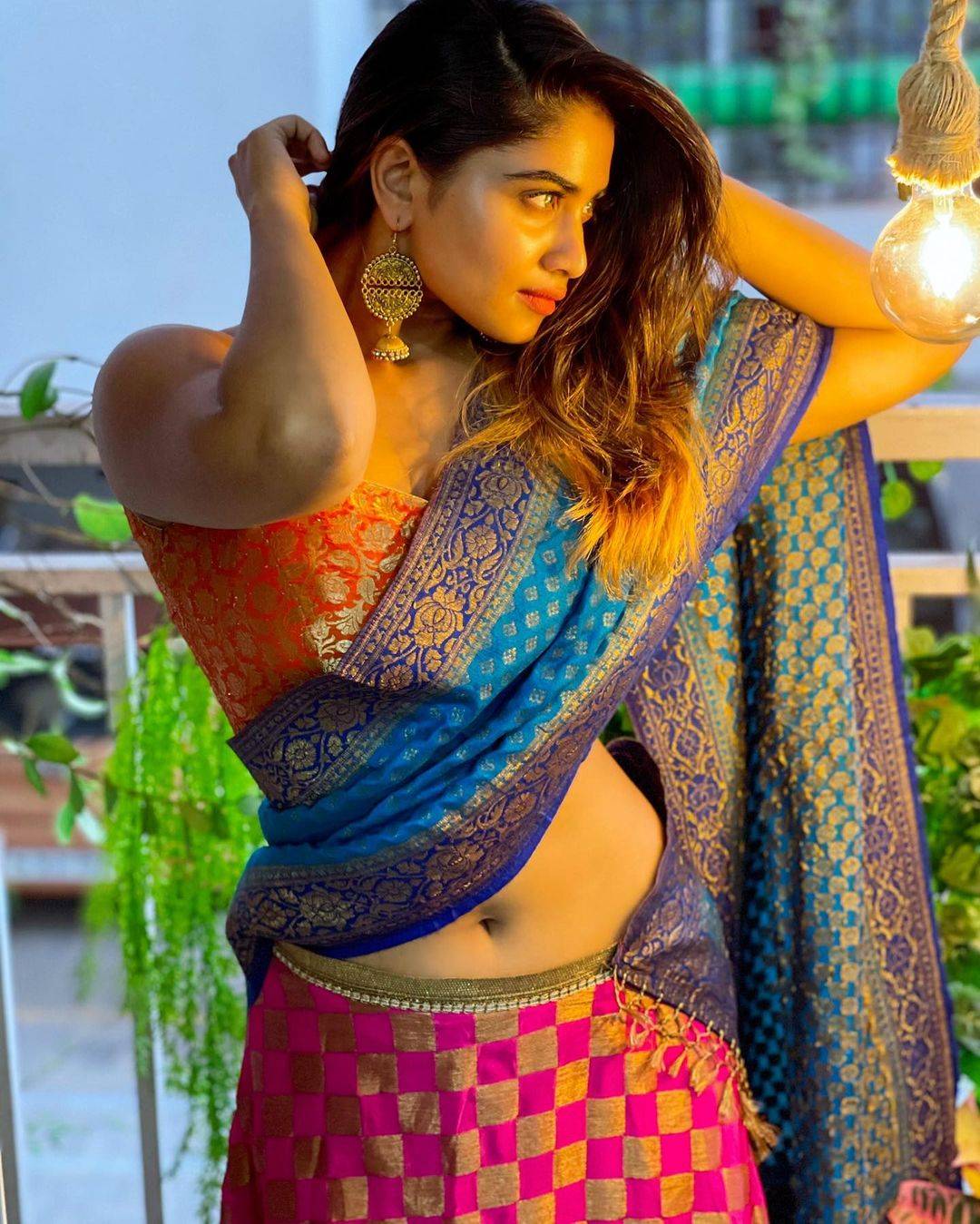 Shivani Narayanan's Navel | Scrolller