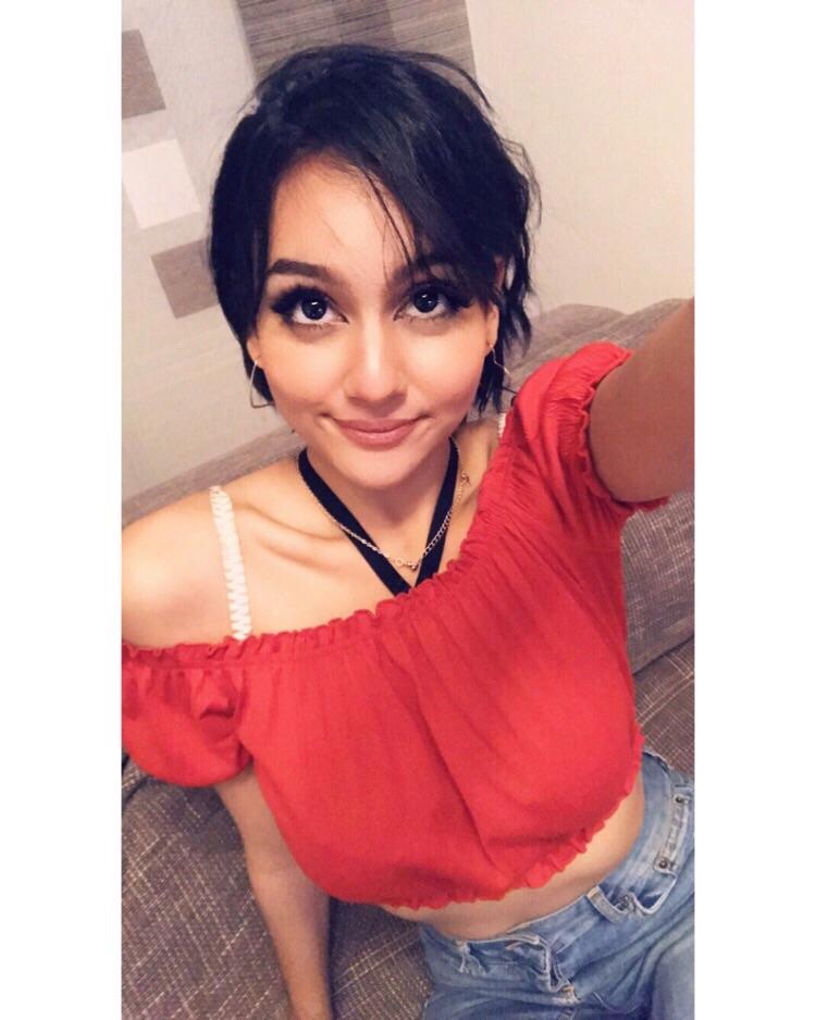 Short Hair Scrolller