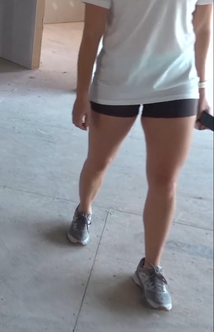 Short Shorts And A Thigh Gap Scrolller