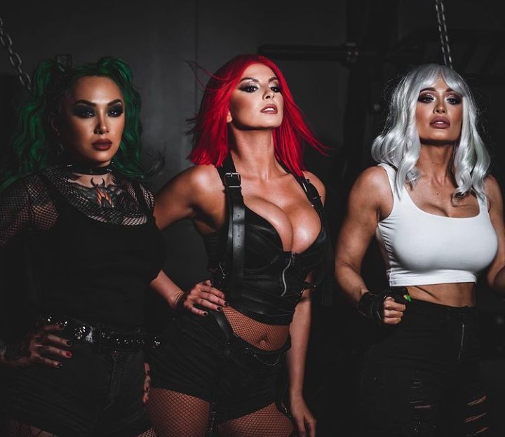 Shotzi Blackheart, singer Danni Ellexo and Scarlett | Scrolller