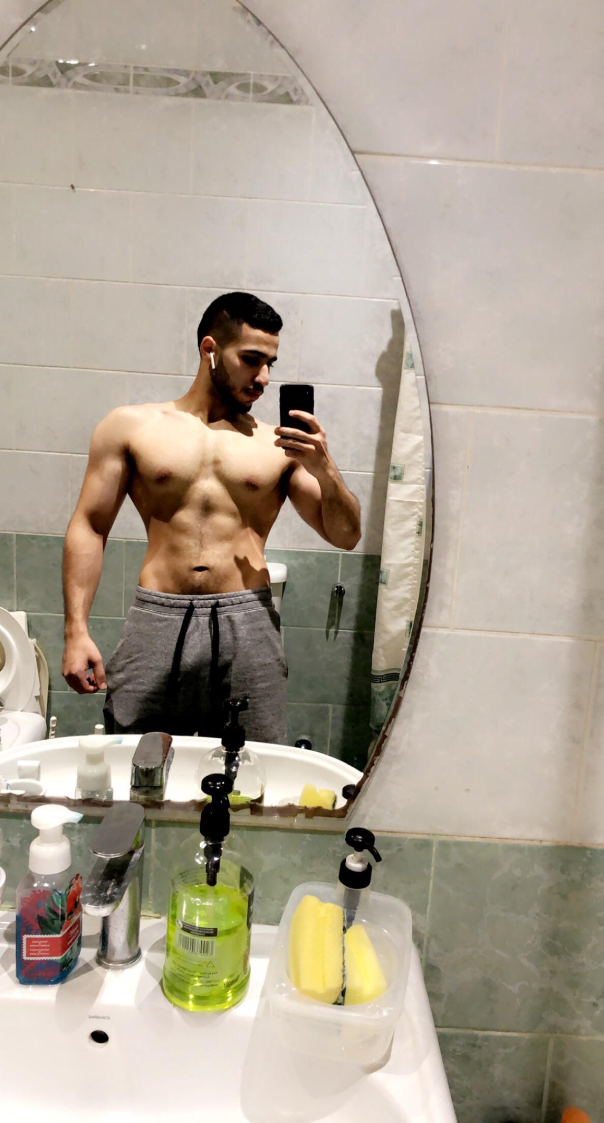 Should I keep Cutting or Bulk up? 5’7 - 165lbs “lost 13lbs till now, been cutting for 8weeks ...