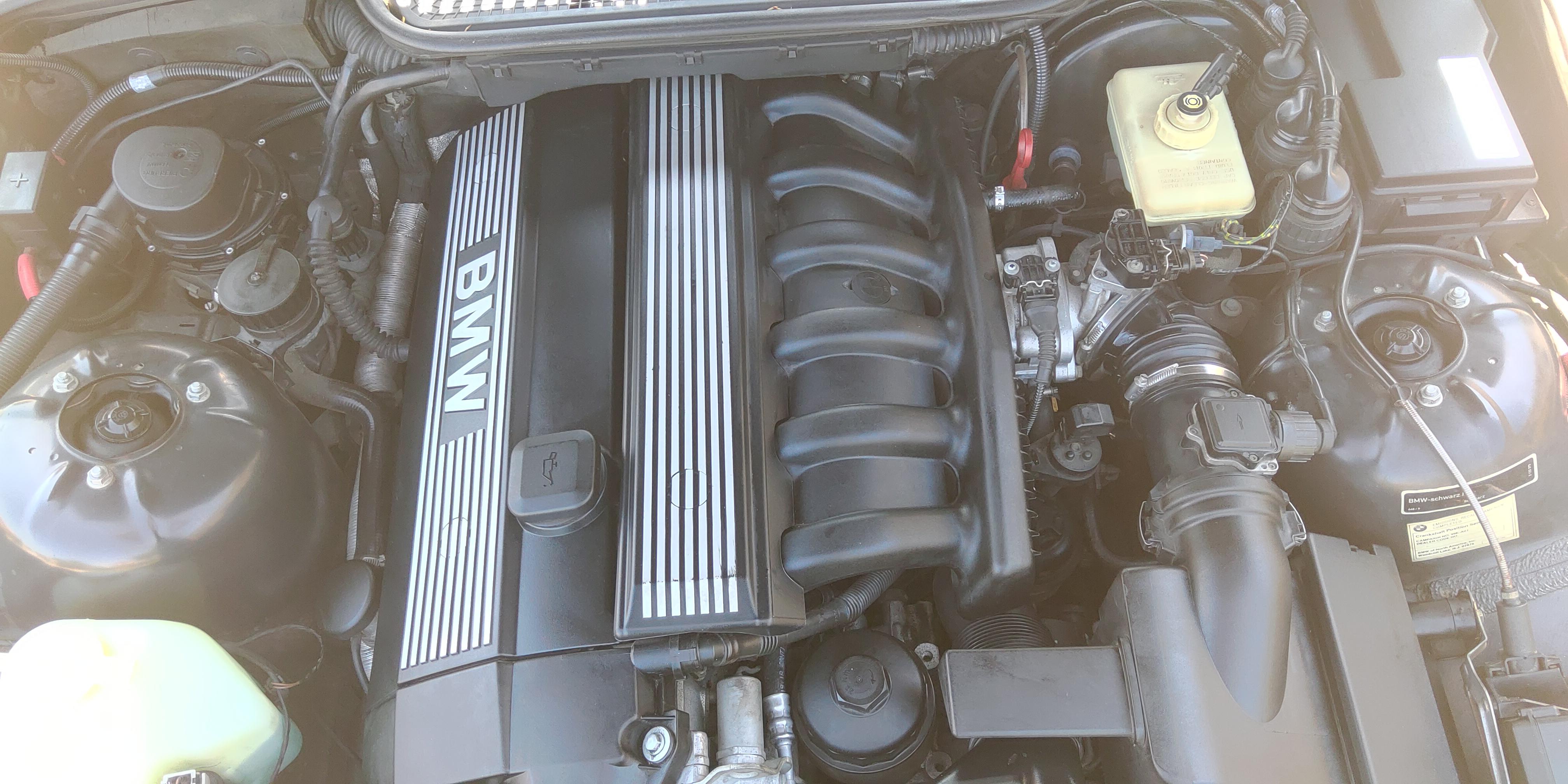 Shout out to clean engine bays! | Scrolller