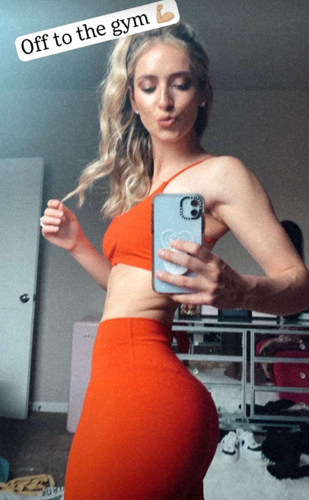 Show Off | Scrolller