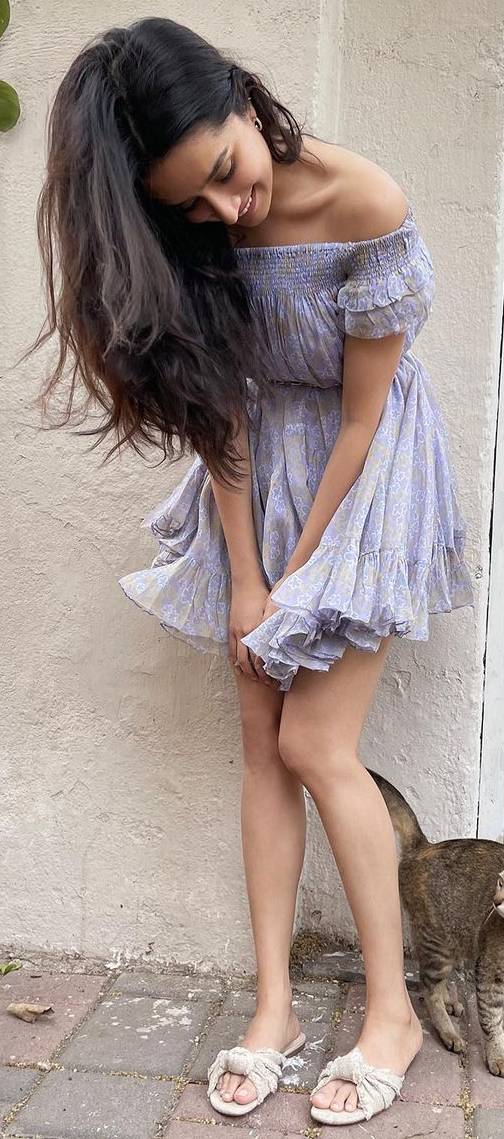 Shraddha Kapoor Scrolller 4033