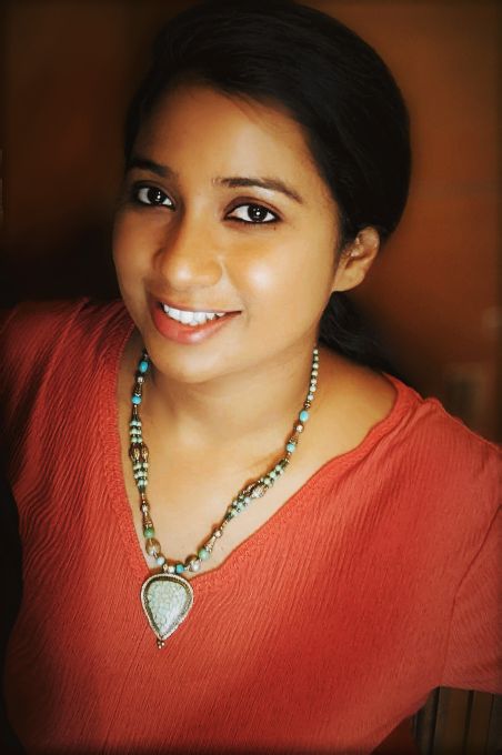 Shreya Ghoshal - Heating Up | Scrolller