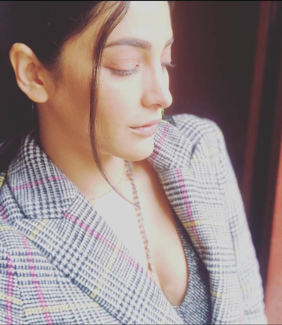 Shruti Hasan | Scrolller