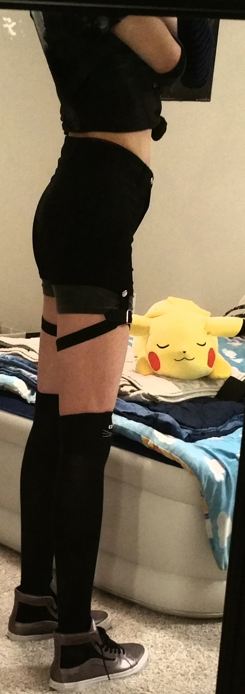 shy emo goth femboy = HOT! | Scrolller