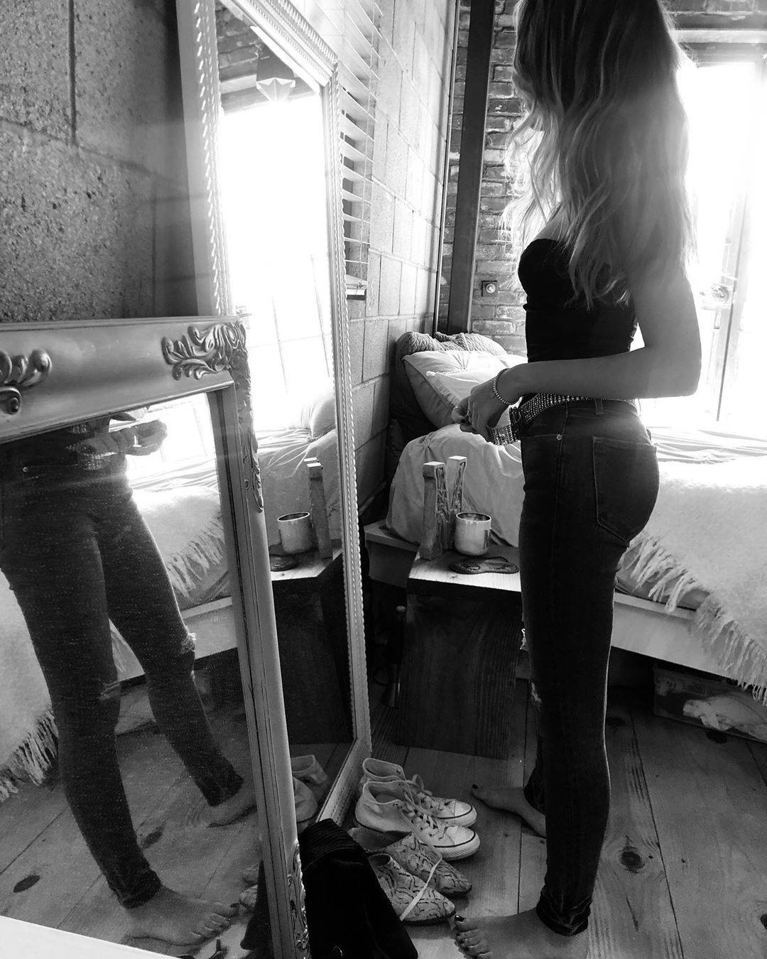 Side Booty | Scrolller