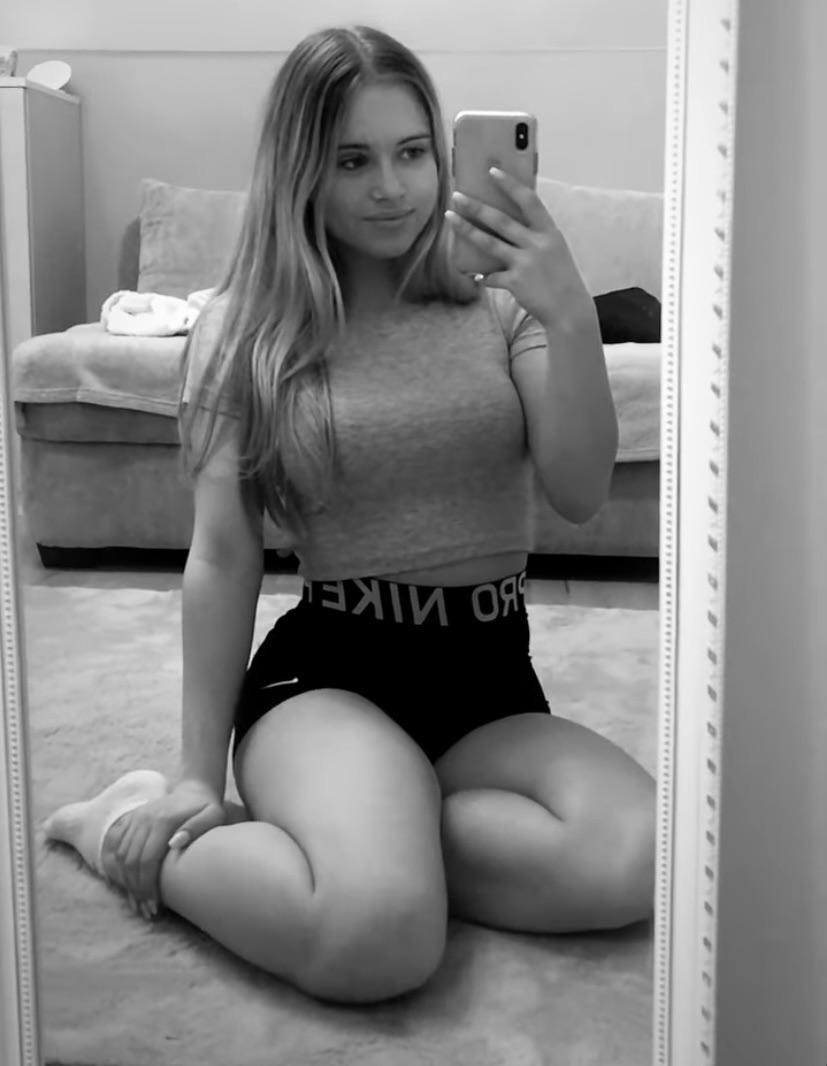 Sie ist so geil 💦 | Scrolller