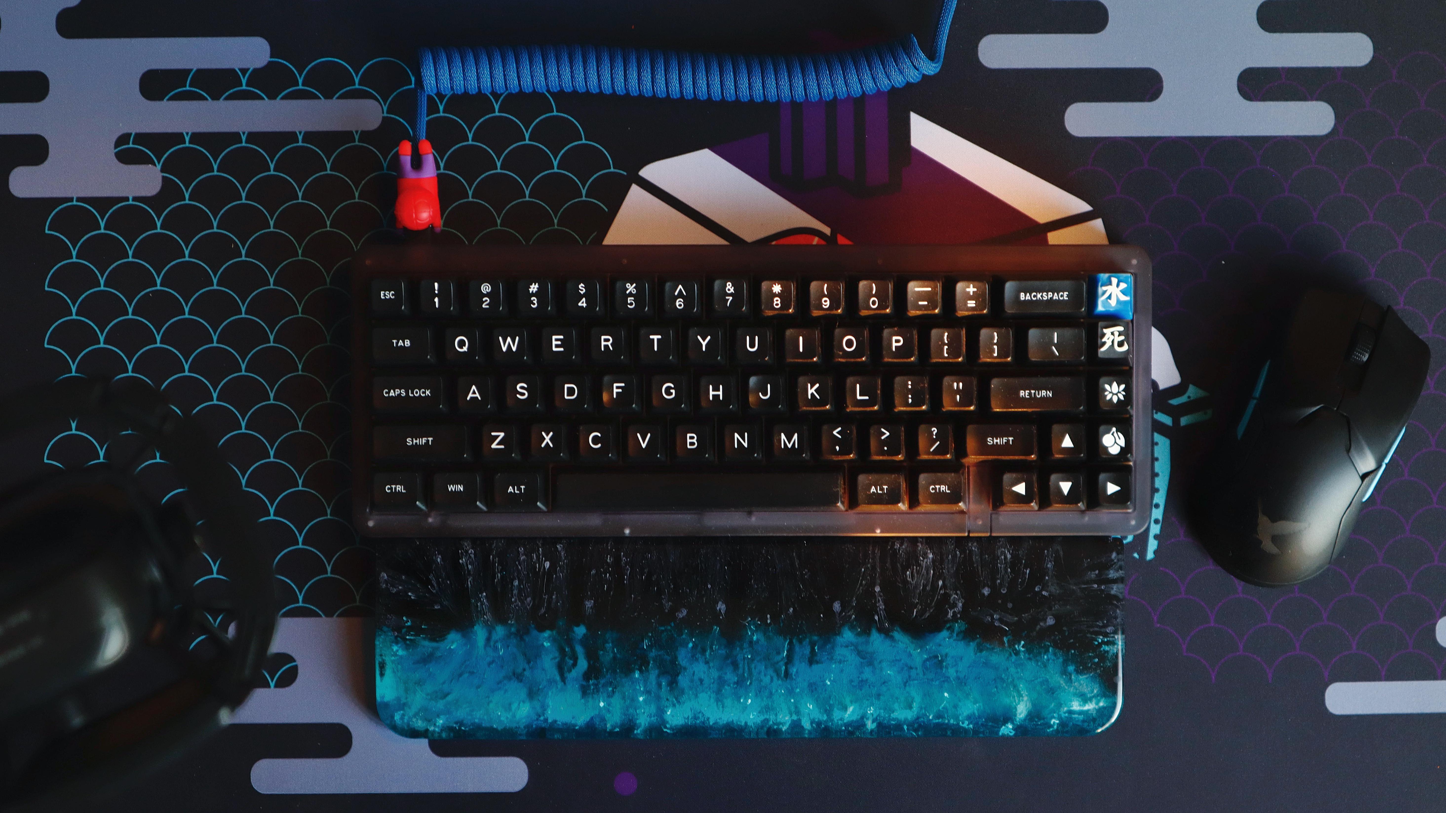 Simple D65 | Scrolller