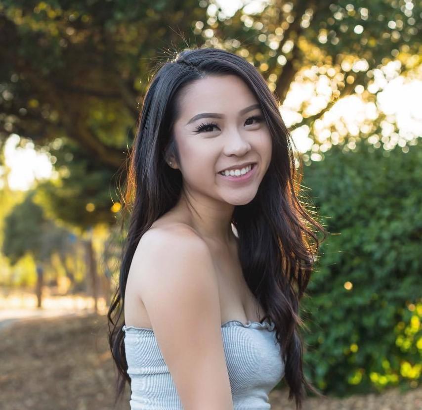 Simply Beautiful | Scrolller