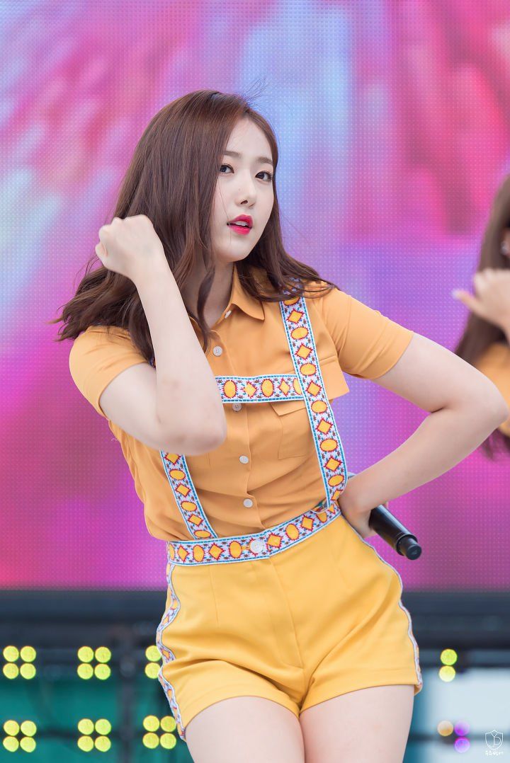 SinB | Scrolller