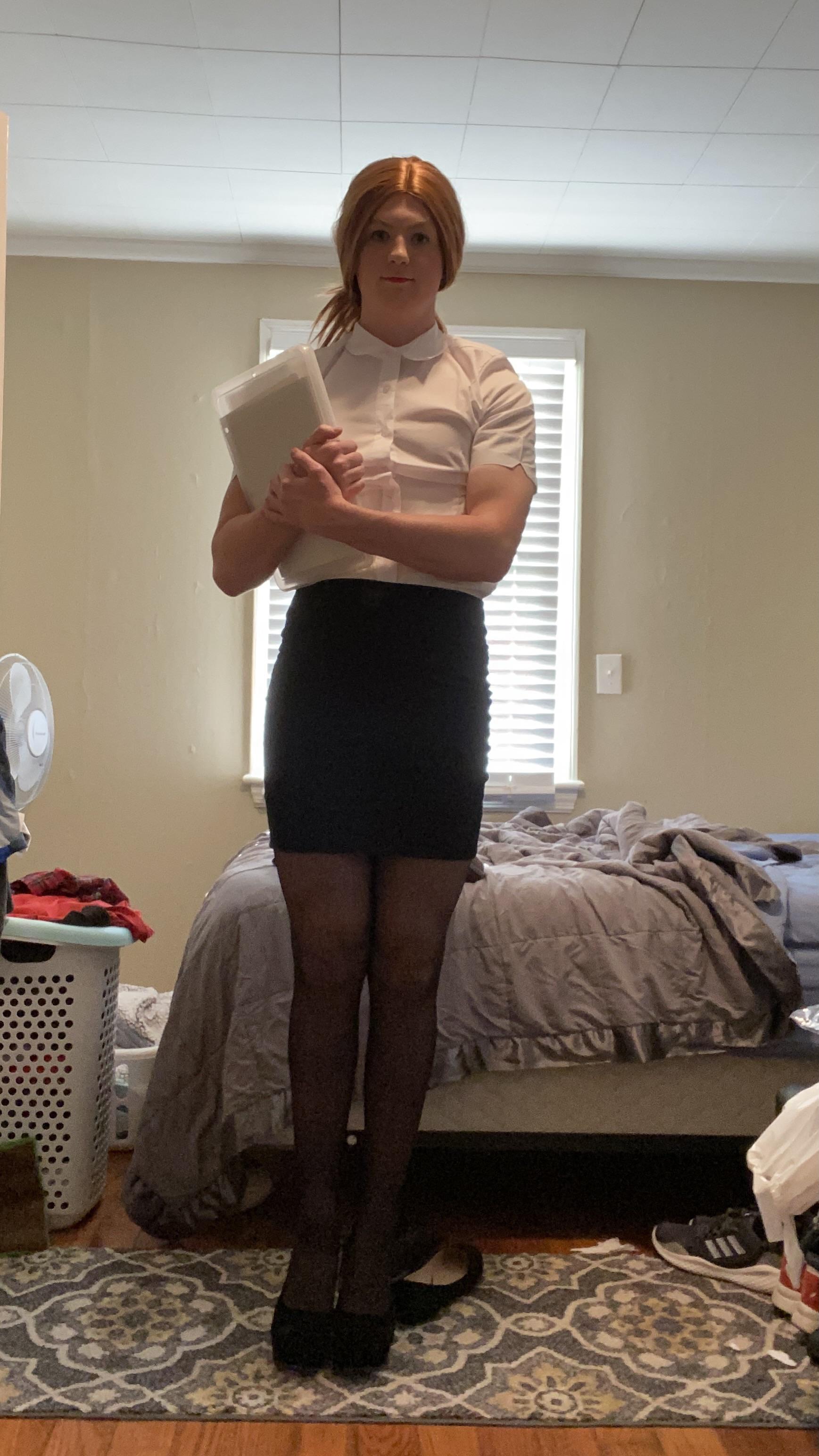 Sir, your 2 o’clock appointment is here | Scrolller