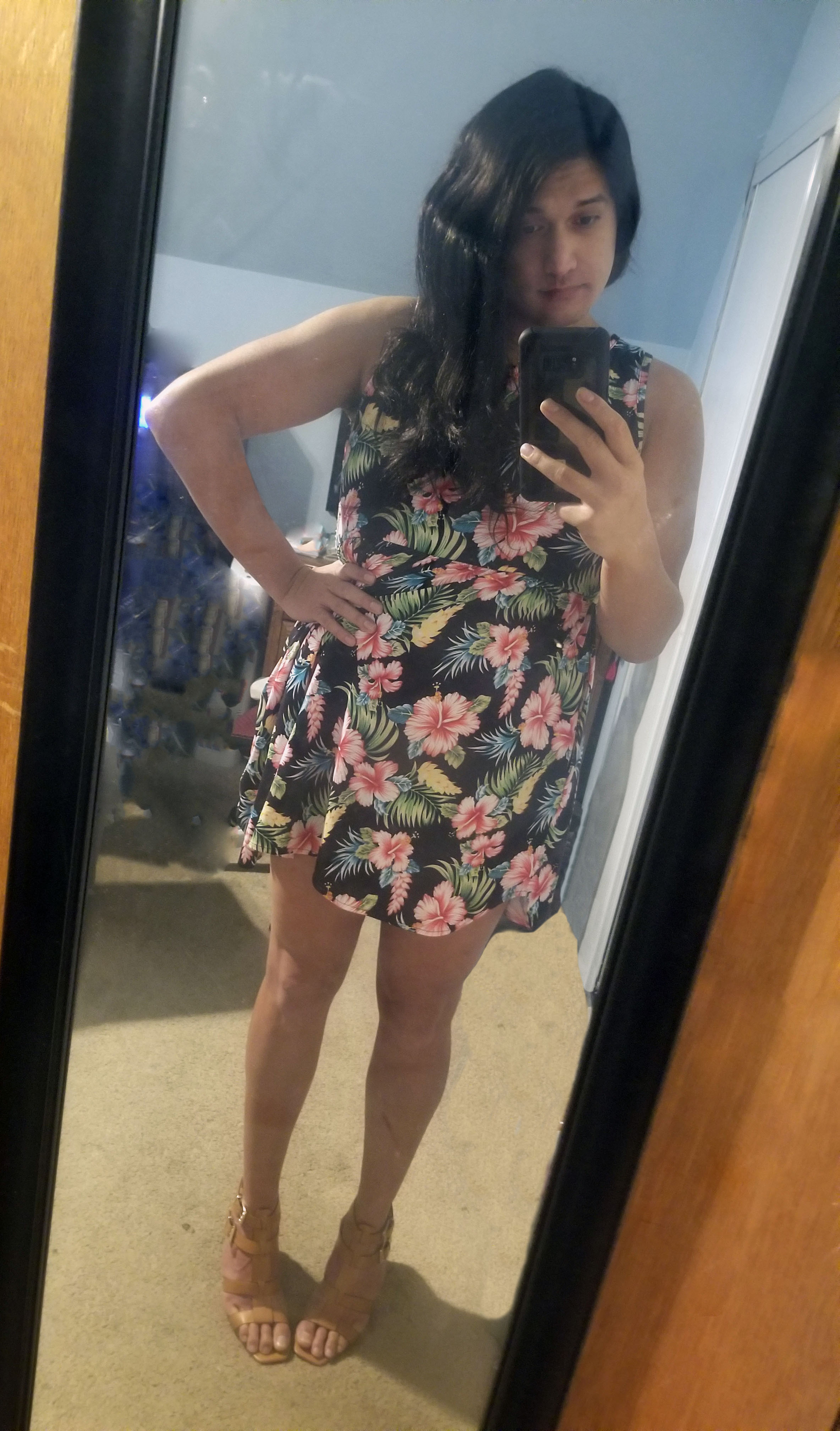 Sissy Kendall | Scrolller