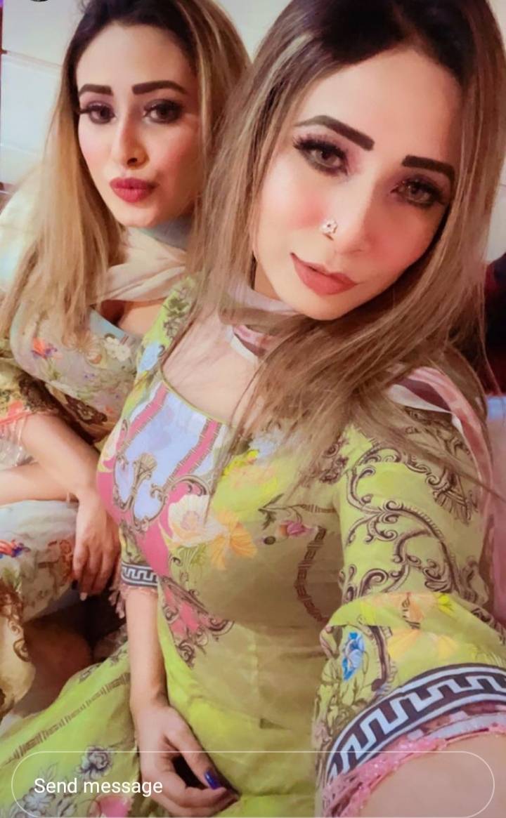 Sisters Scrolller