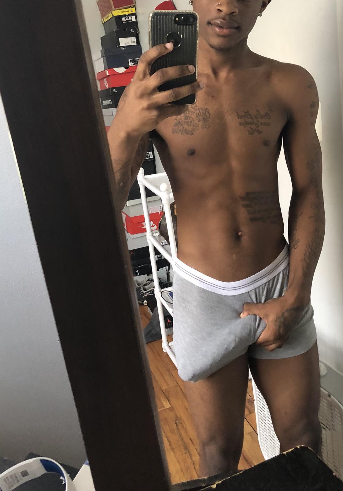 Skinny body but my dick is fat :) | Scrolller