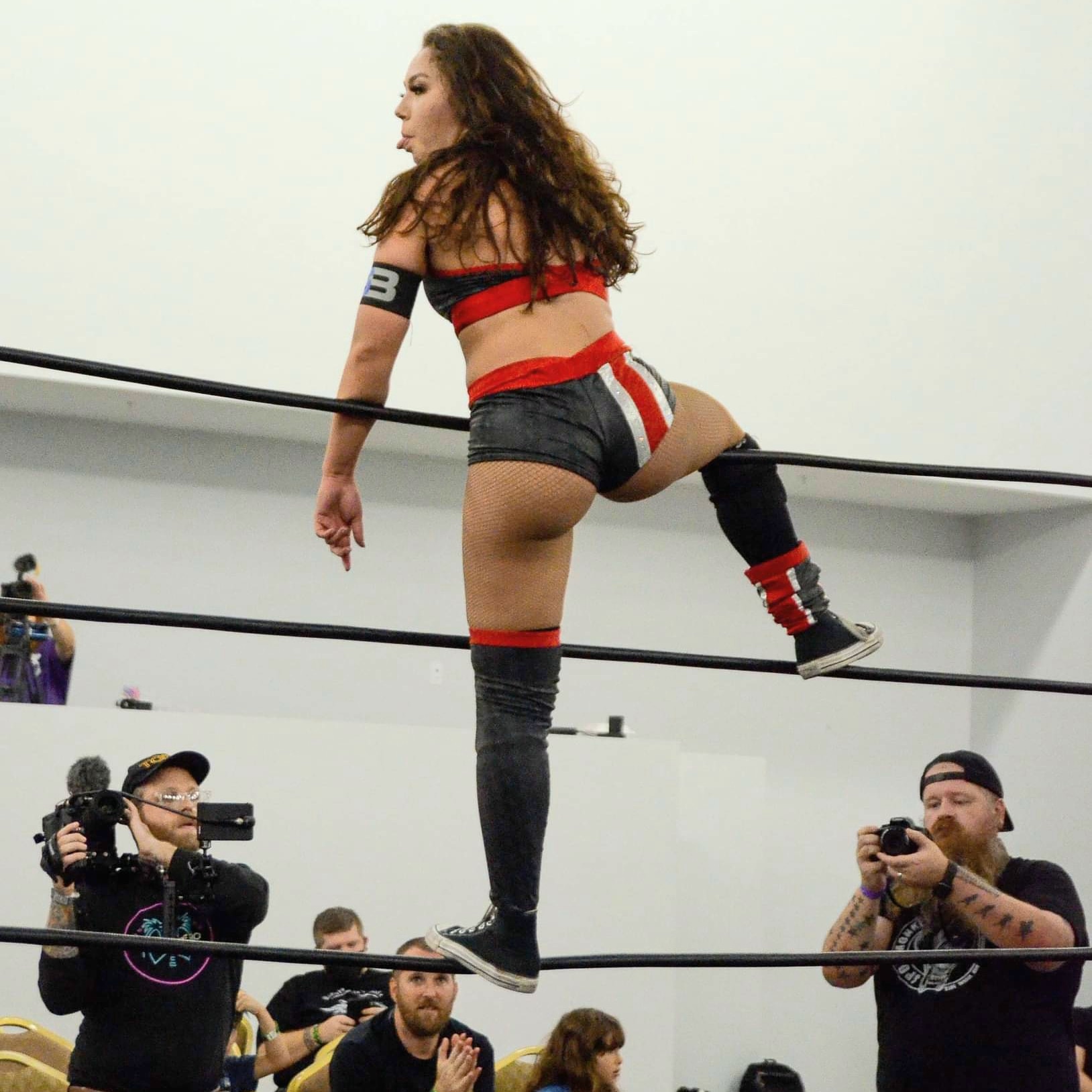 Skye Blue 👅 | Scrolller