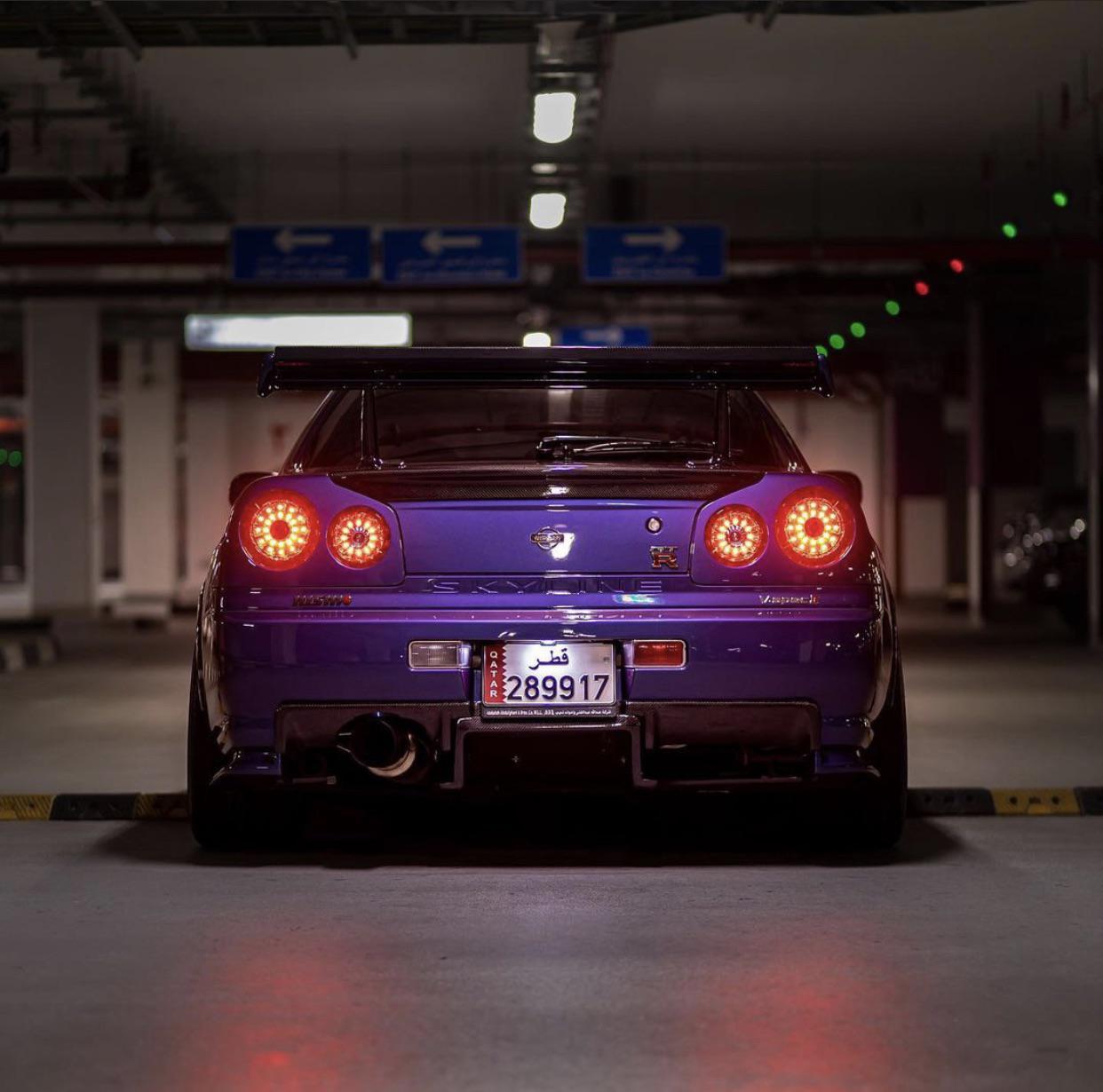 Skyline gtr r34 v spec 2 | Scrolller