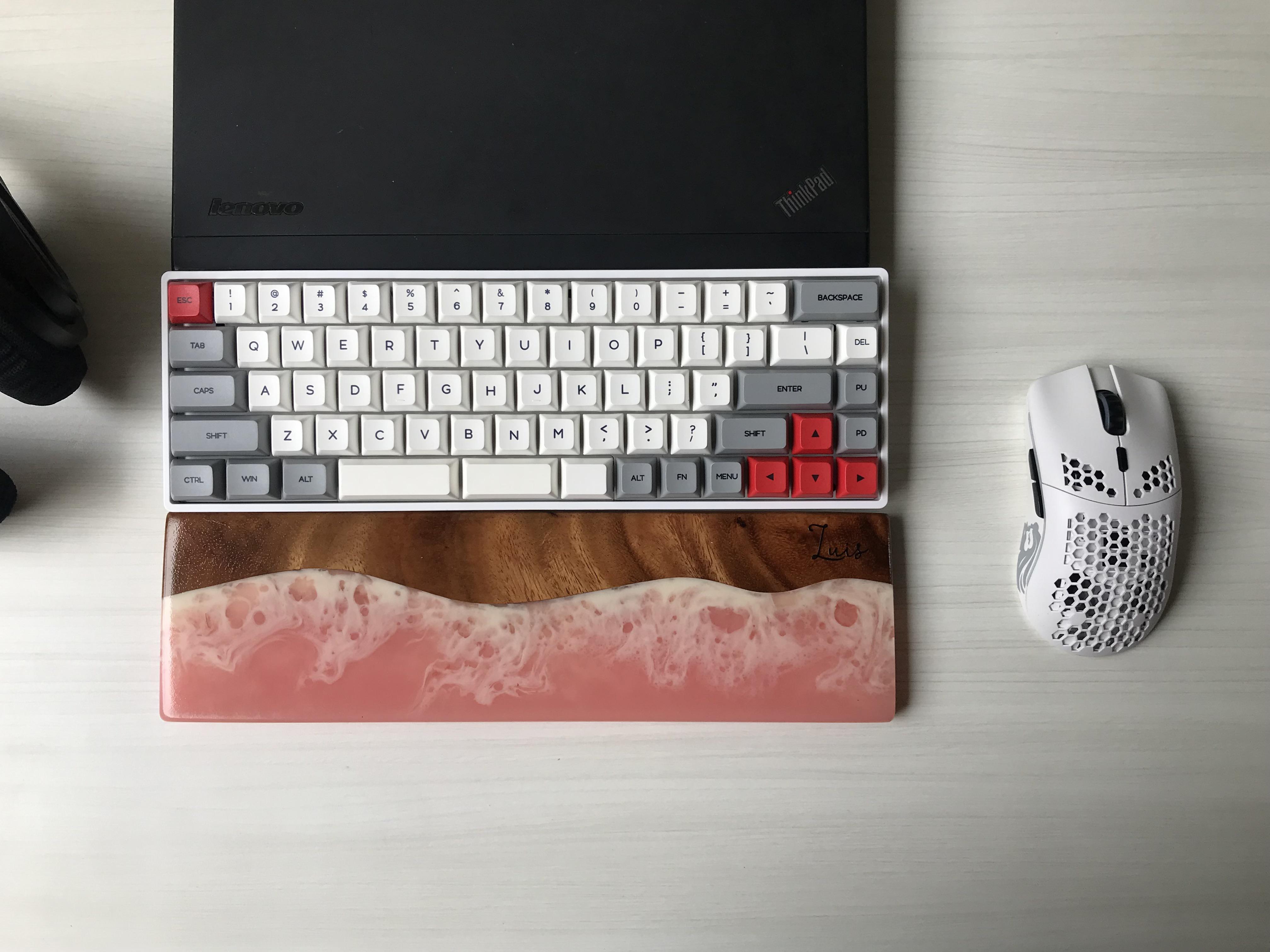 Skyloong68 and a resin wrist rest, a gift from my mother. | Scrolller