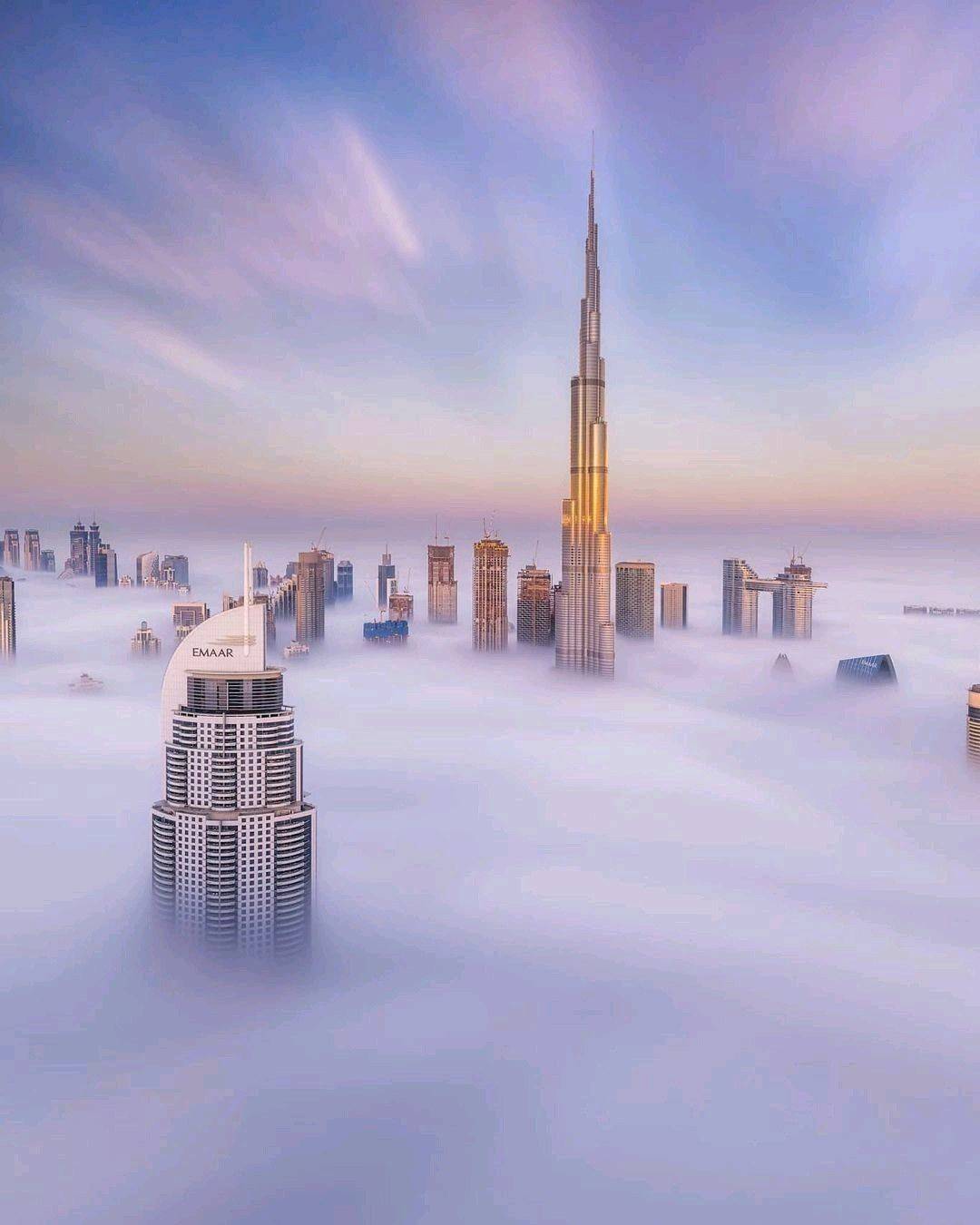 Skyscrapers in the UAE see the clouds from above | Scrolller