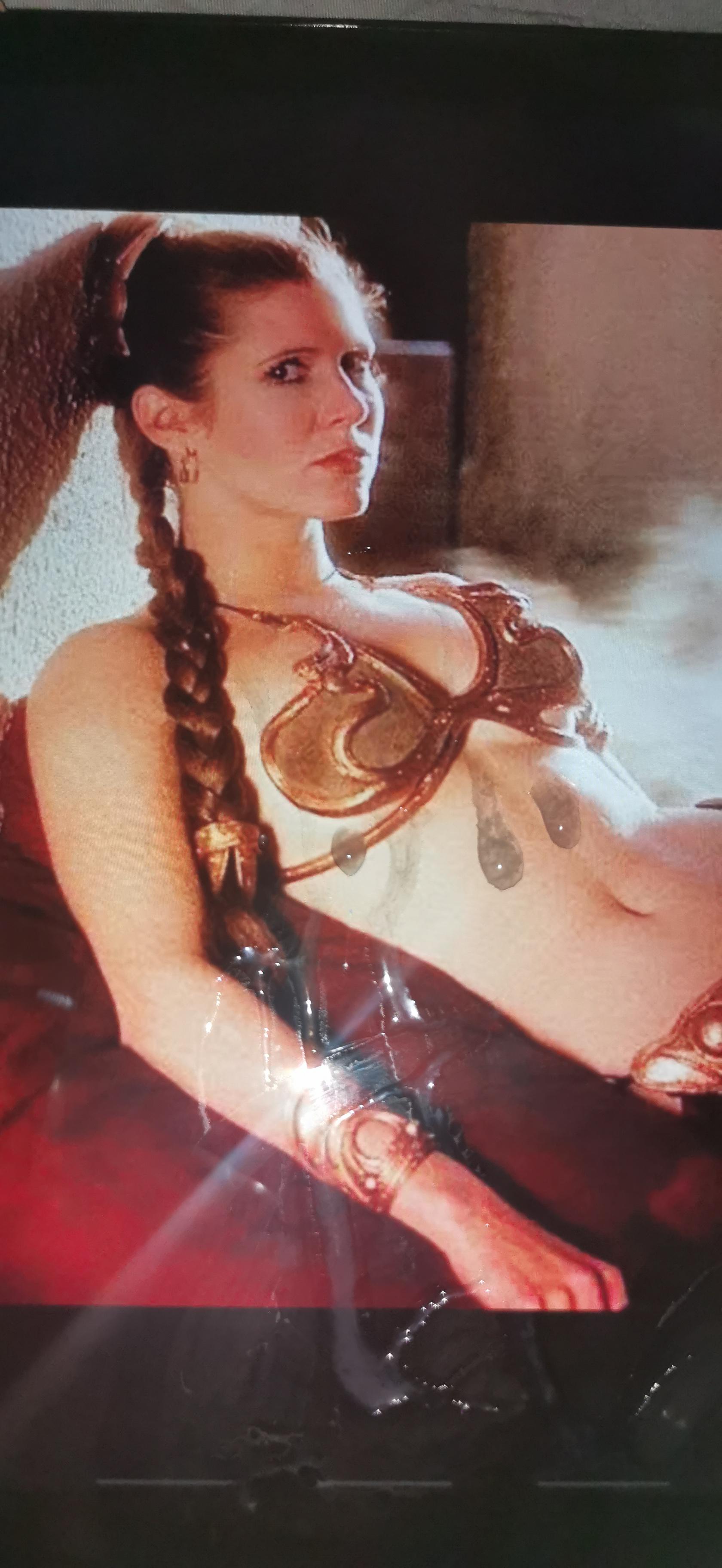 Slave leia tribute | Scrolller