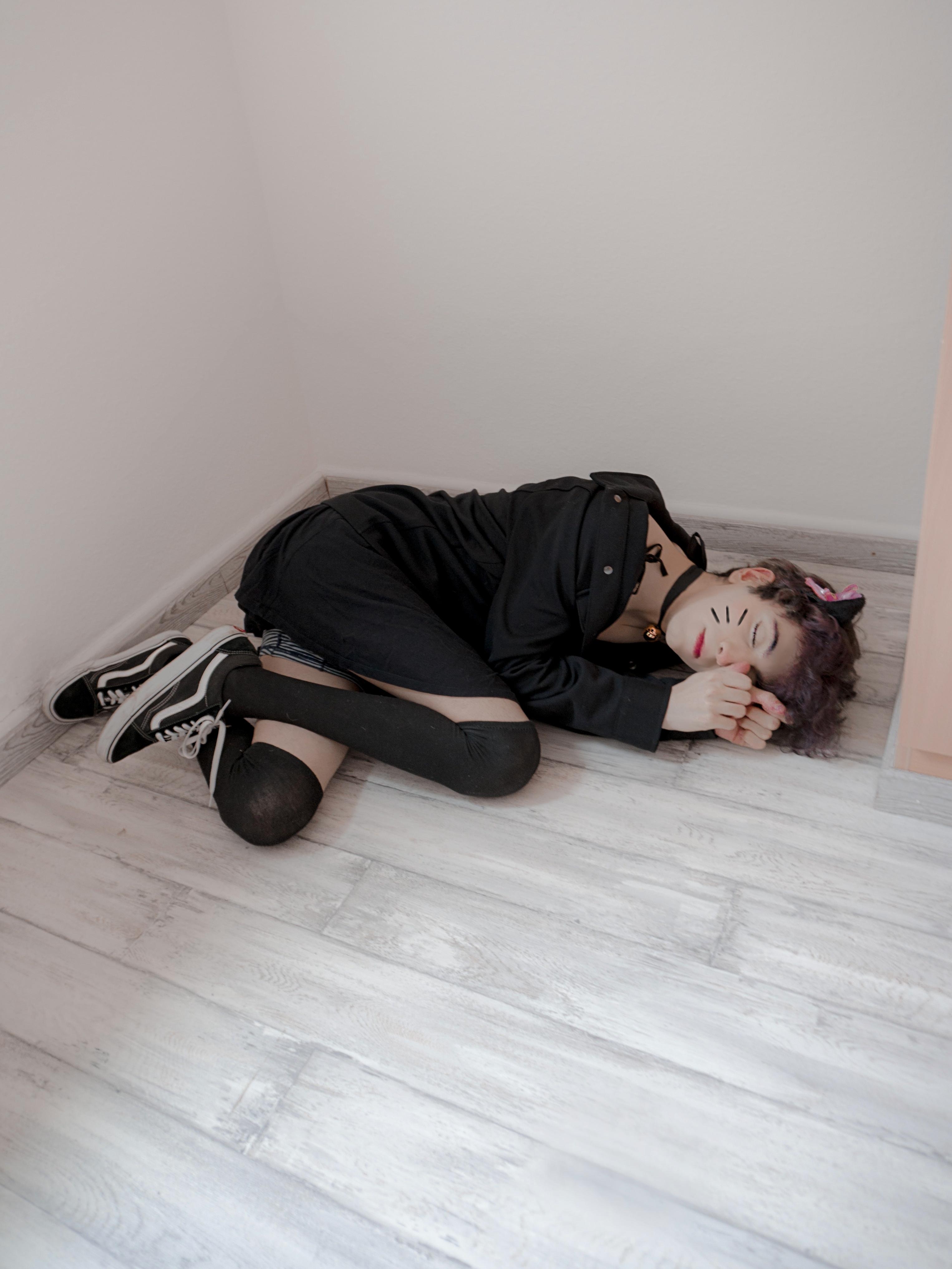 Sleeping Catboy (*´꒳`*) | Scrolller